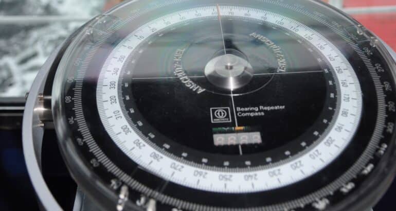 Anschütz gyrocompasses are resilient to jamming and spoofing - Naval News