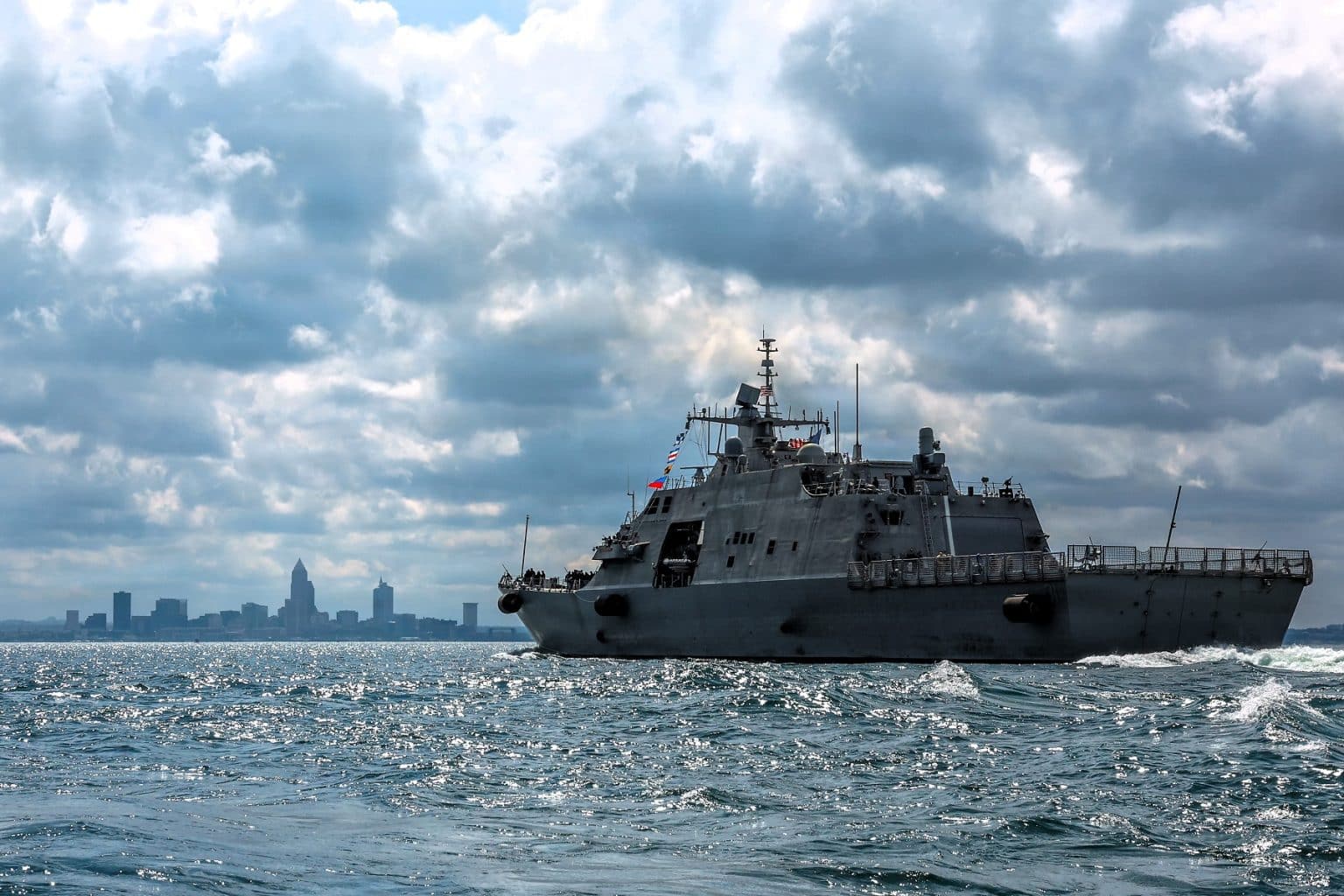 U.S. Navy Commissions 16th and Final Freedom-class LCS, USS Cleveland ...