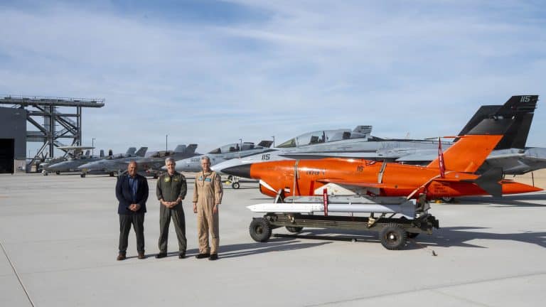 U.S. Pacific Fleet Chief Reviews New Naval Aviation Capabilities ...